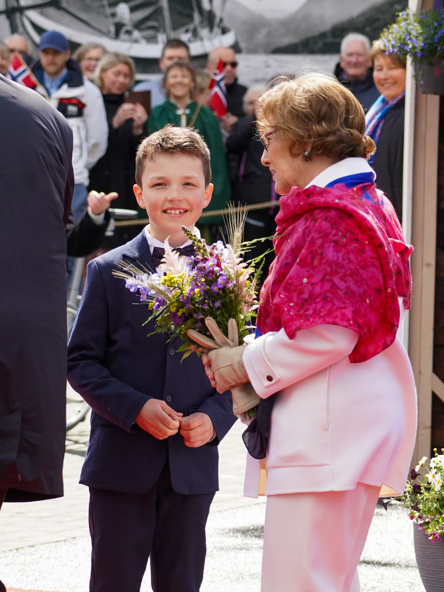 Bindal mellom nord og sør - Det norske kongehusets barnesider