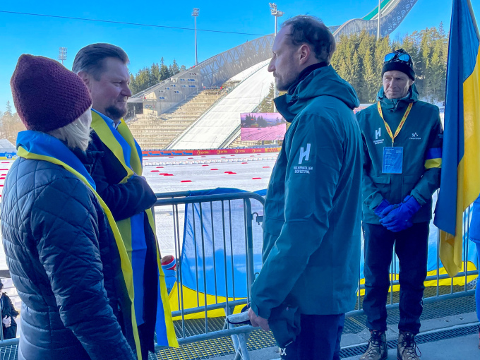 Idrettsfest i Holmenkollen - Det norske kongehusets barnesider